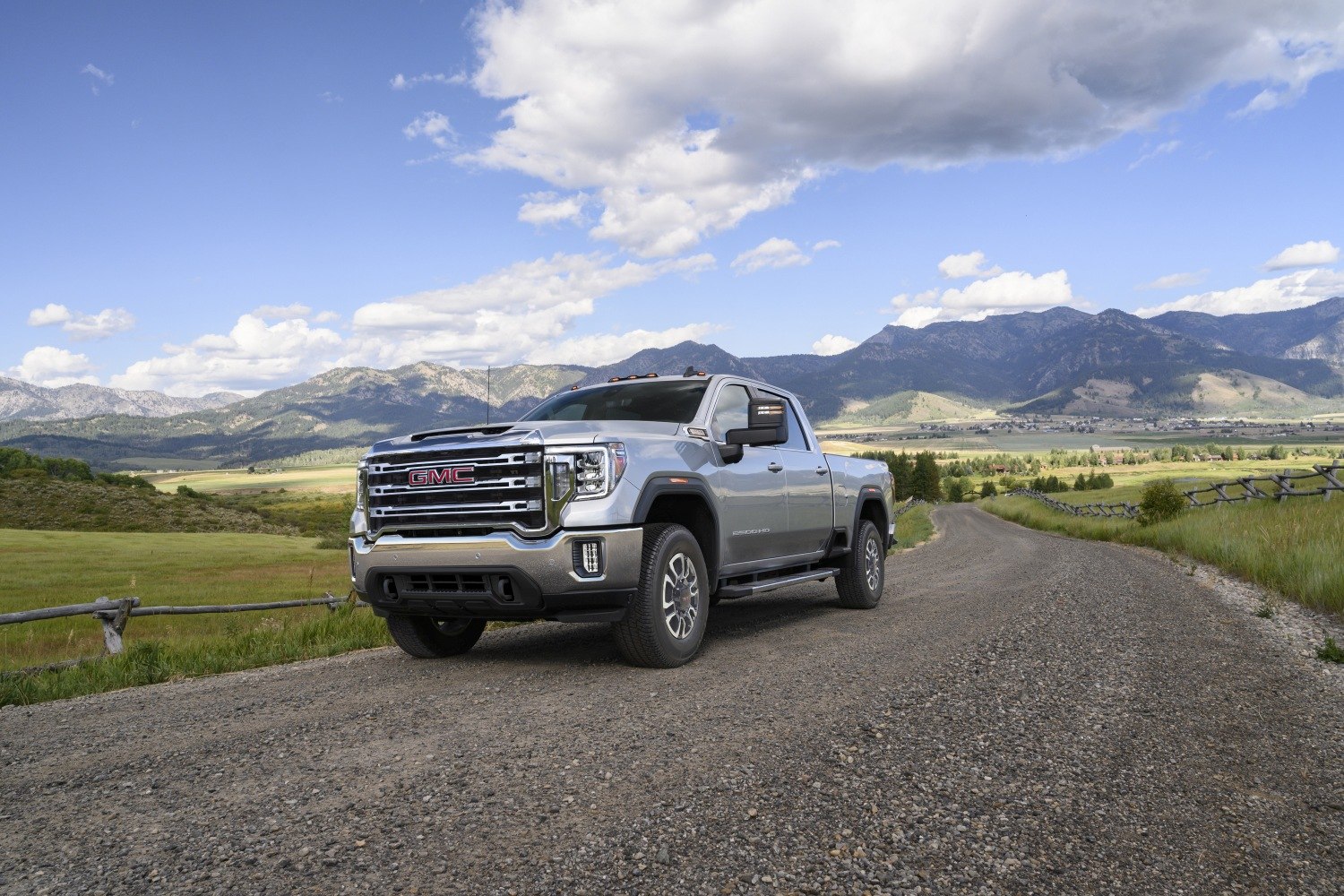 GMC Sierra 2500HD technical specifications and fuel economy